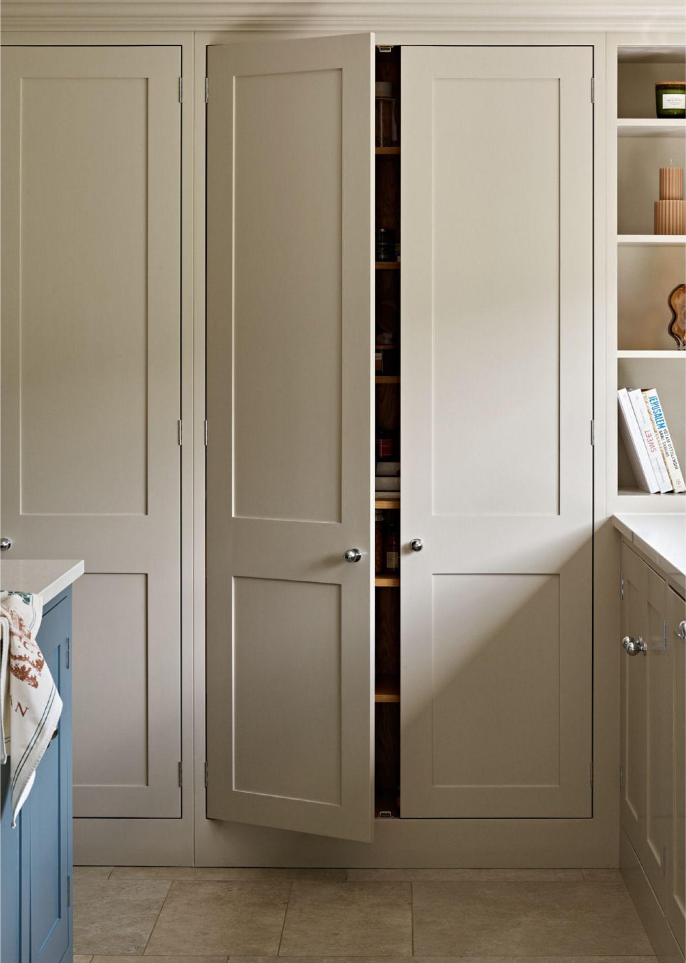 About Us | Philip Clay