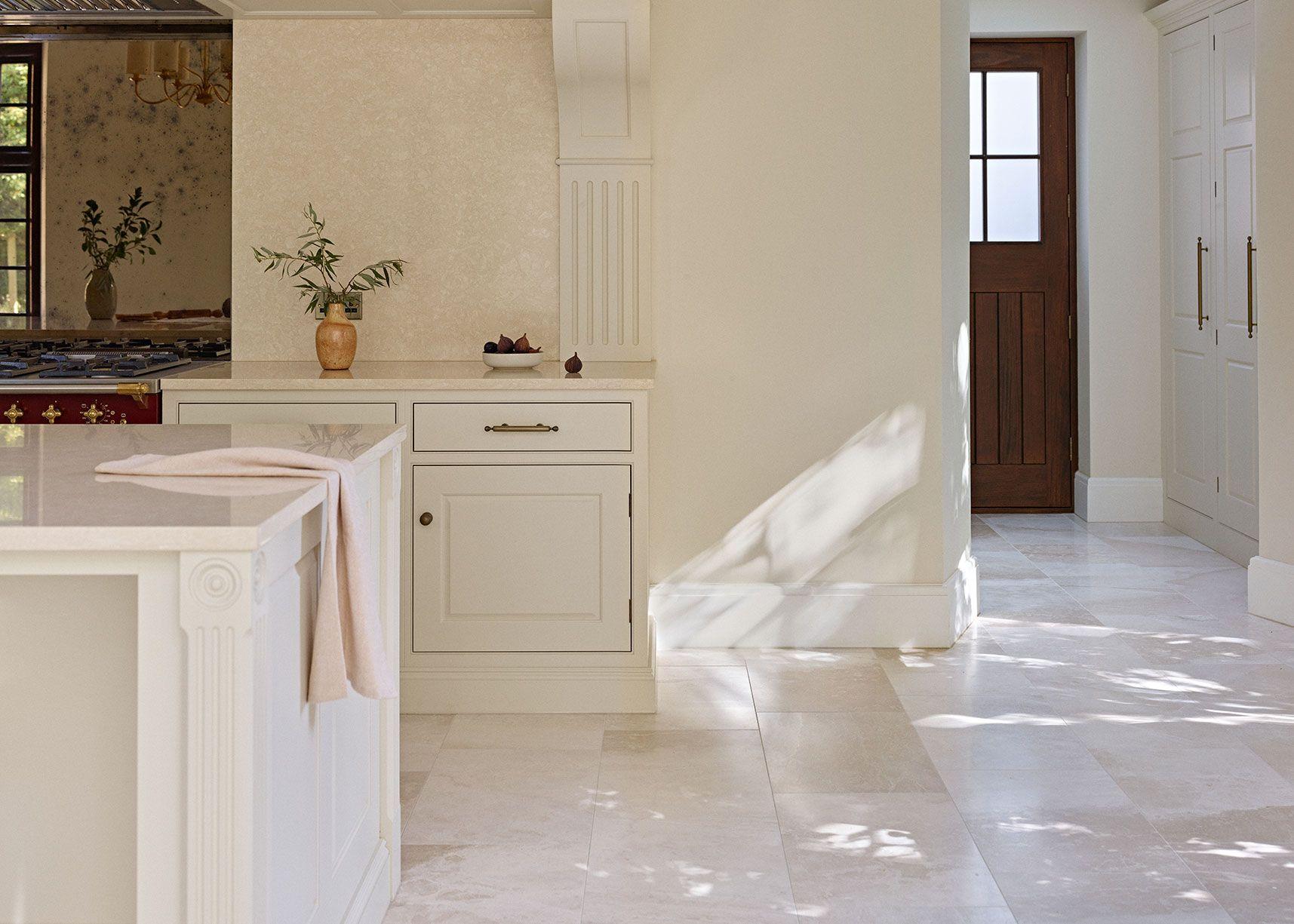 Country Estate Shaker | Philip Clay